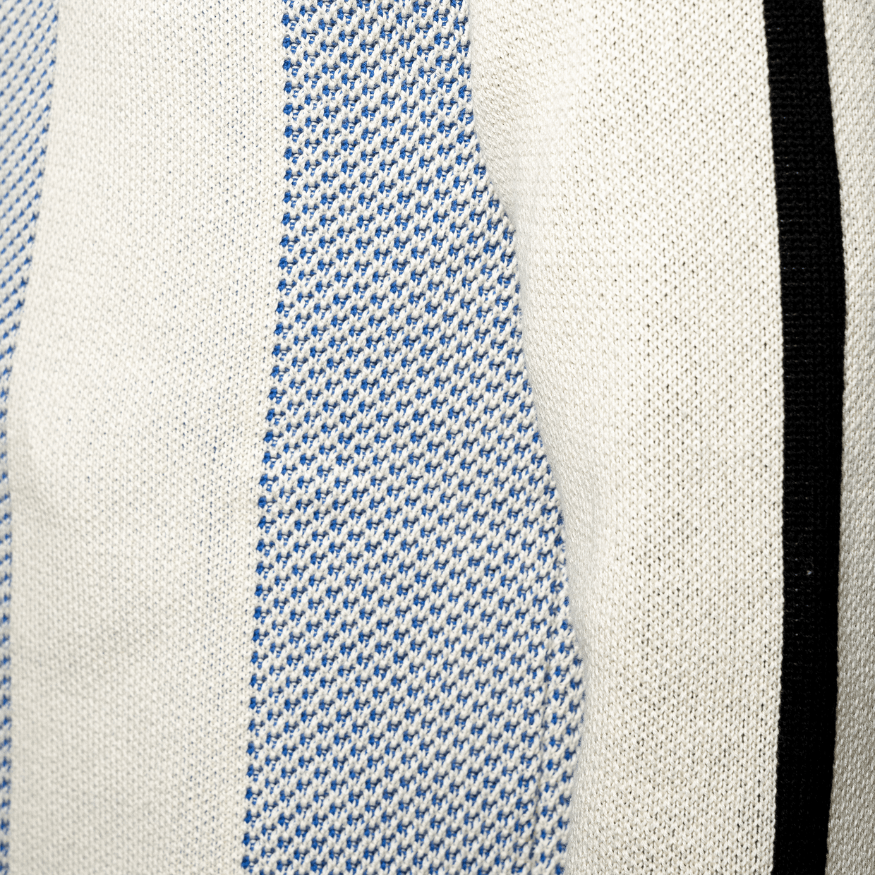 BEKLEIDUNG – FCL Fanshop