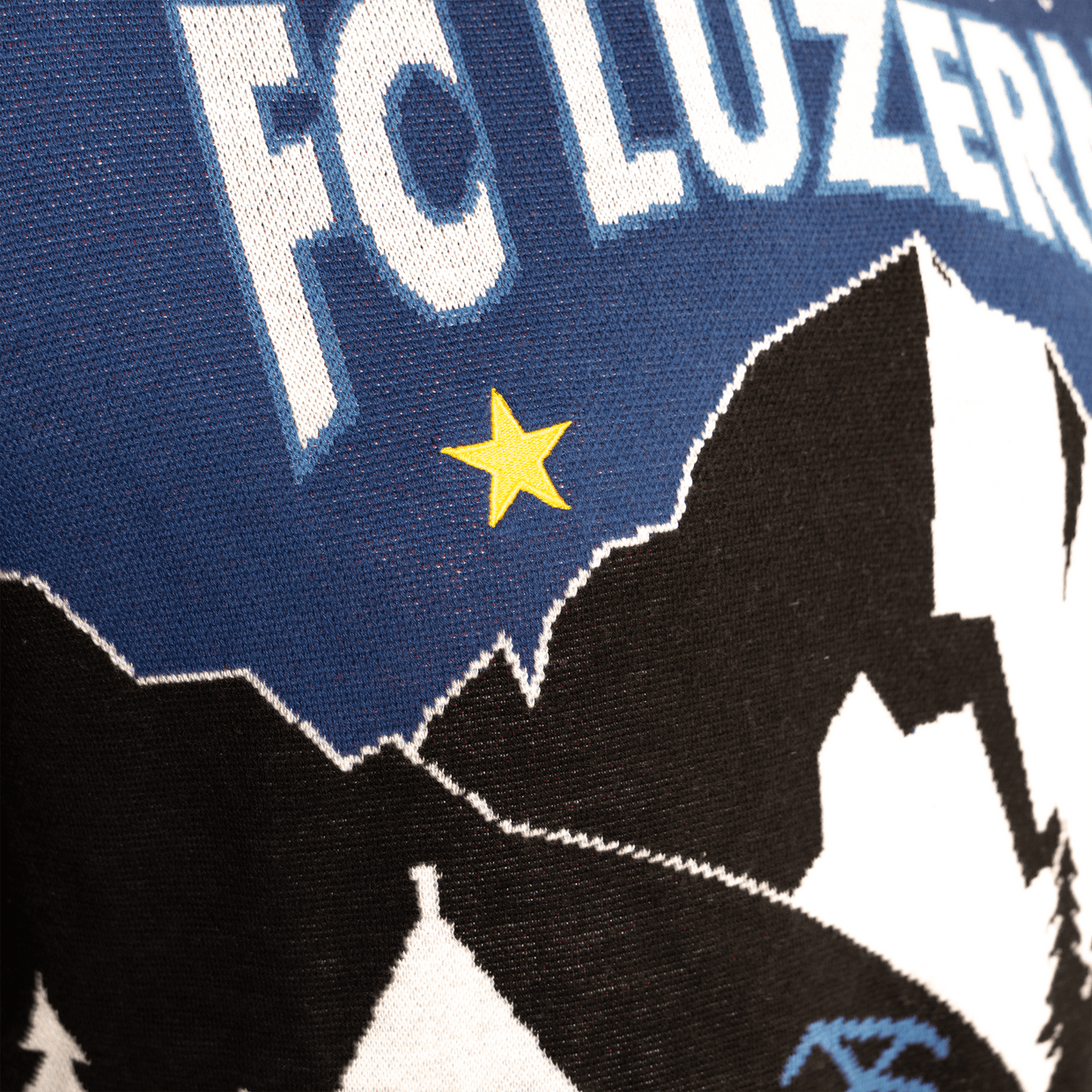 BEKLEIDUNG – FCL Fanshop